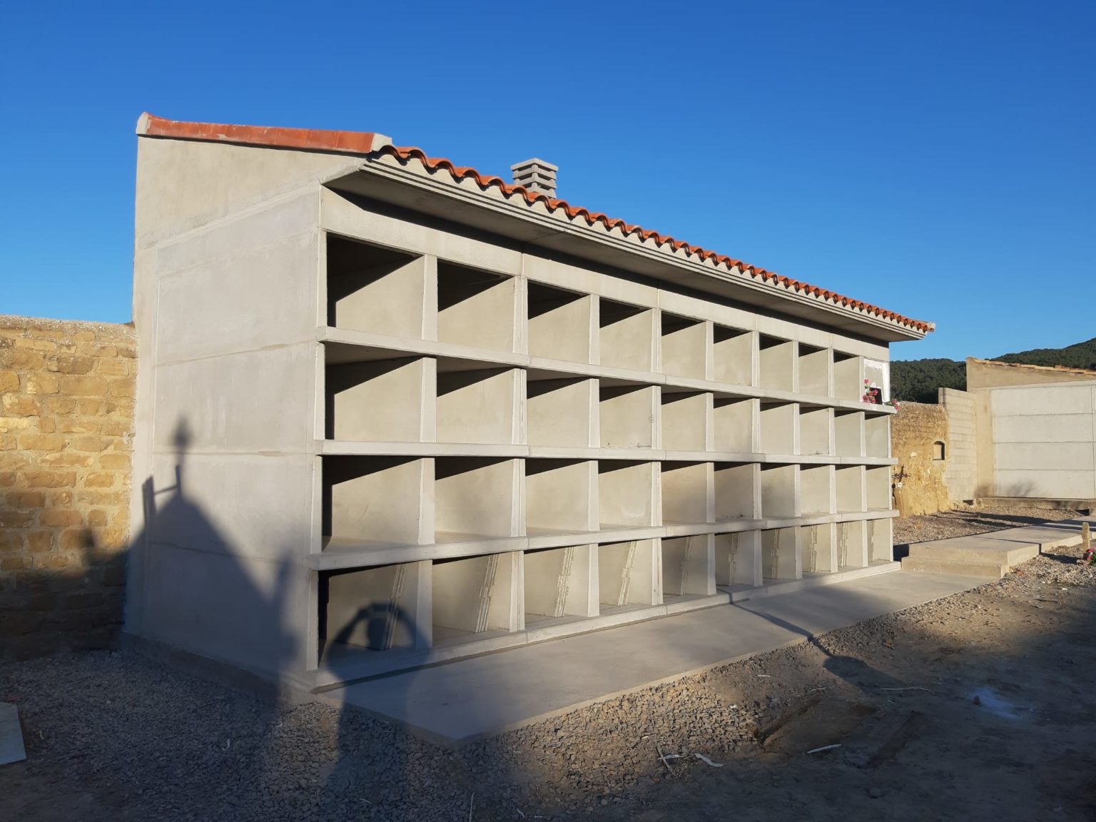 EJECUCION DE 40 NICHOS PREFABRICADOS DEPCON EN EL CEMENTERIO MUNICIPAL ...